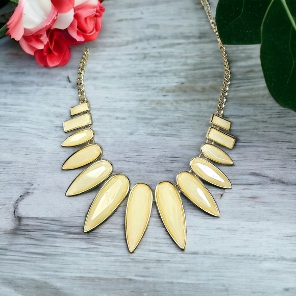 Charming Charlie | Jewelry | Charming Charlie Necklace Bold Statement ...